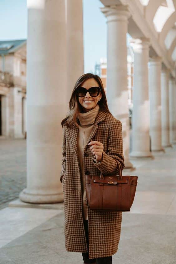 Como vestir para ir al museo - Outfits para mujer 2024 - QNoche